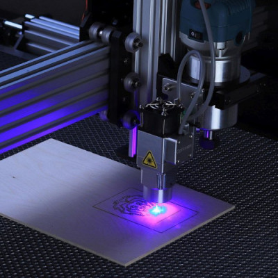 工業雷射頭 - IADIY Technology LTD.